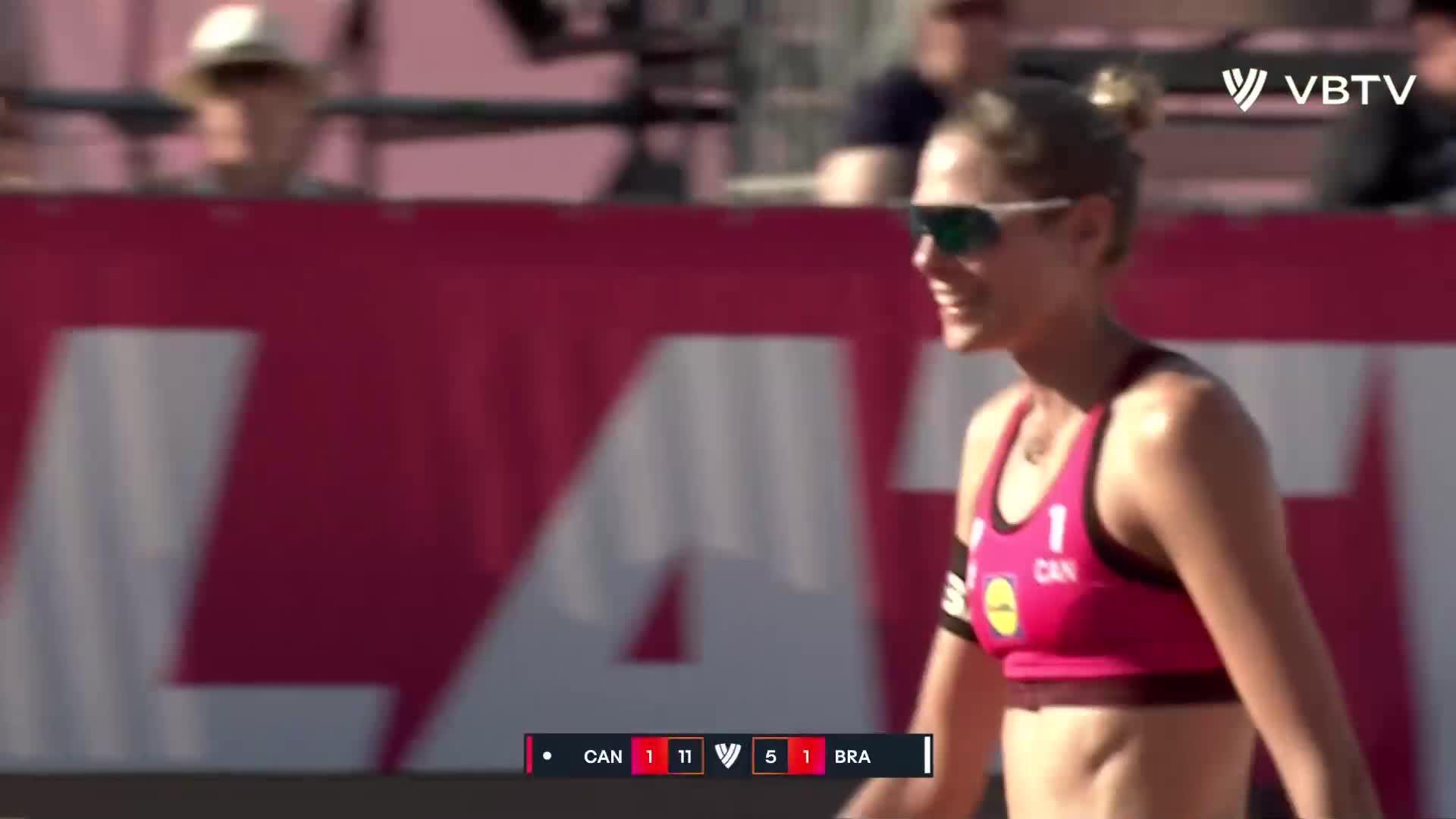 Sarah Pavan Successful Blocks Leader in Pavan Melissa vs. Barbara Carol ...