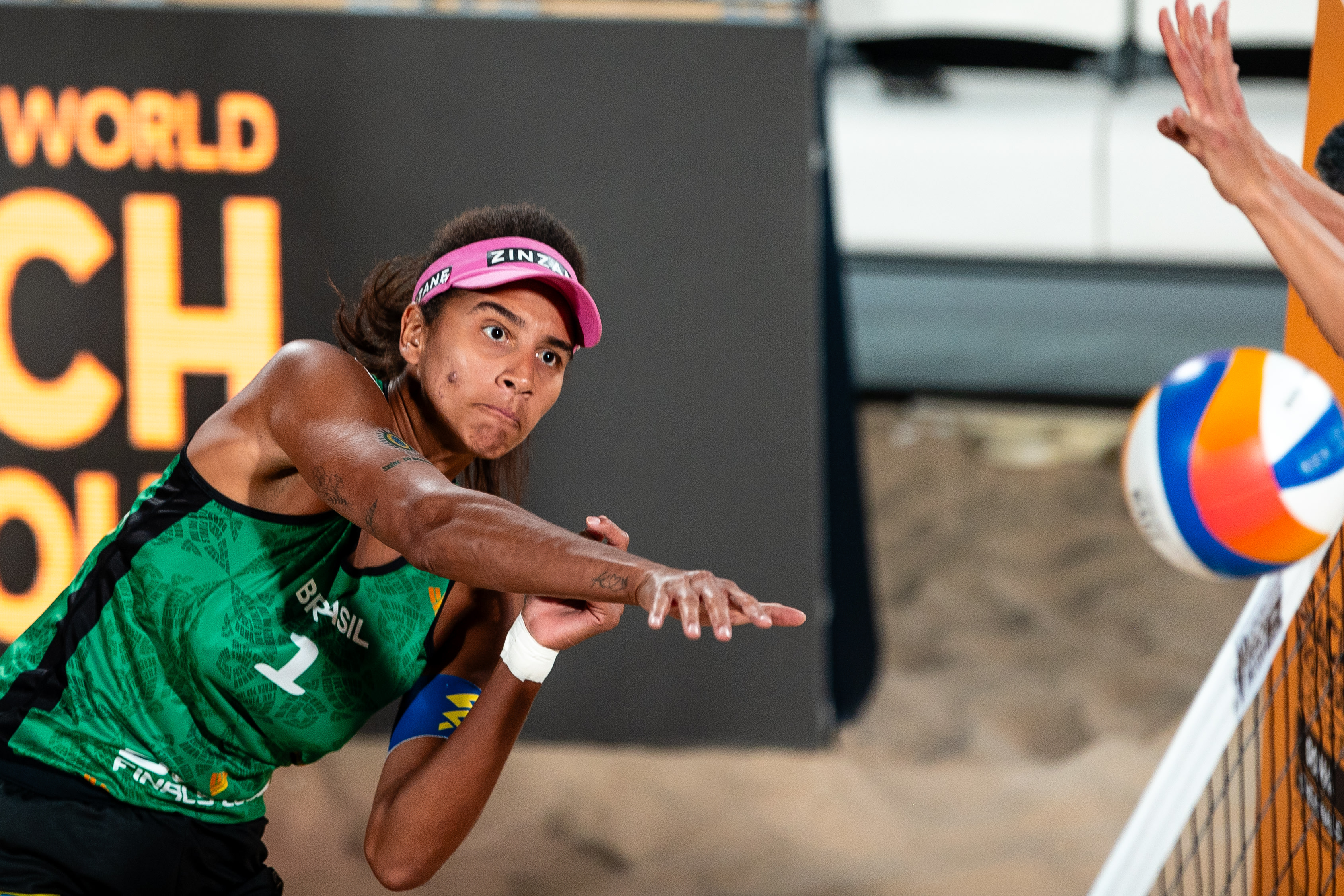 Ana Patricia & Duda cruise undefeated to semifinals in Doha