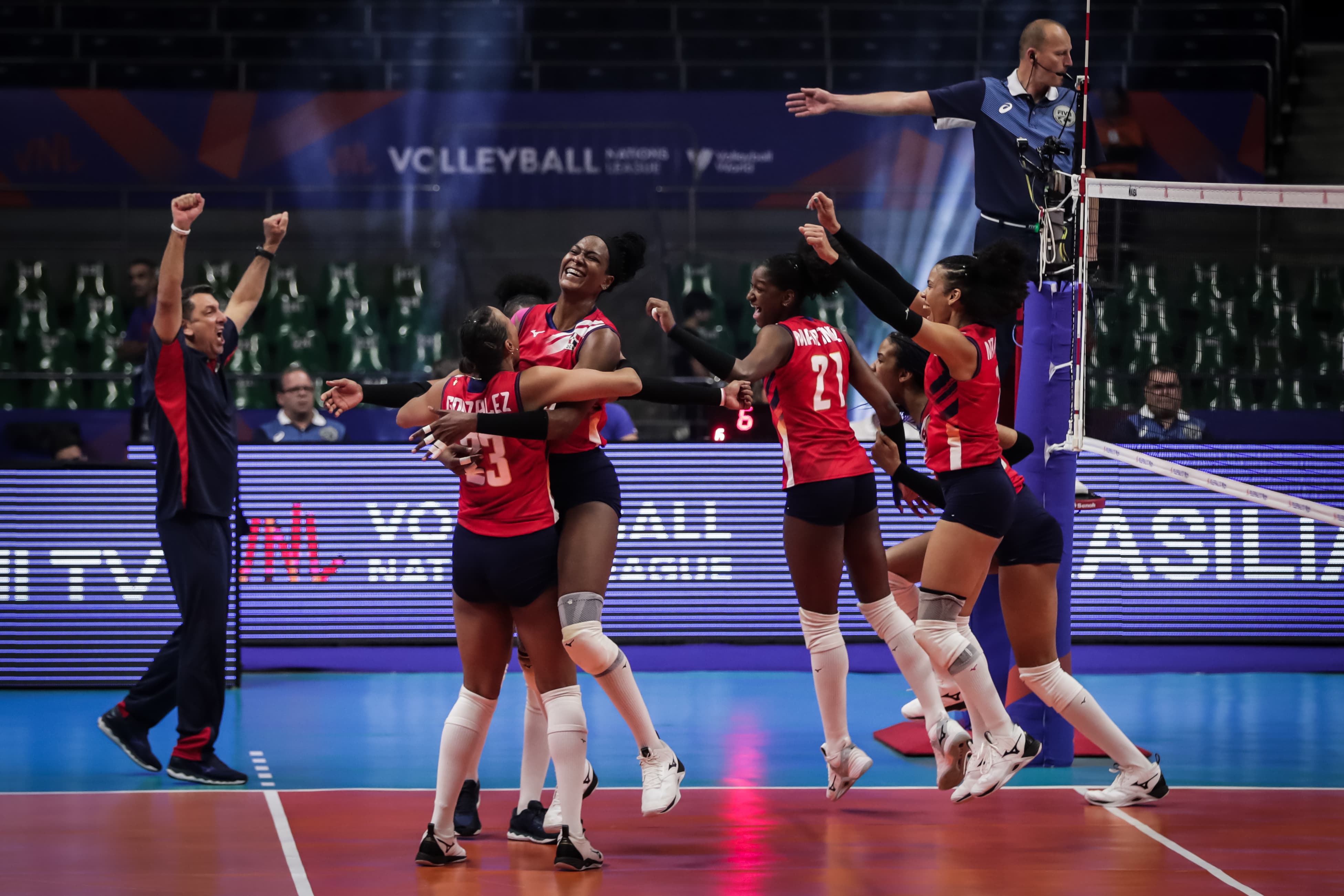 Dominicans celebrate massive improvement in VNL Week 2