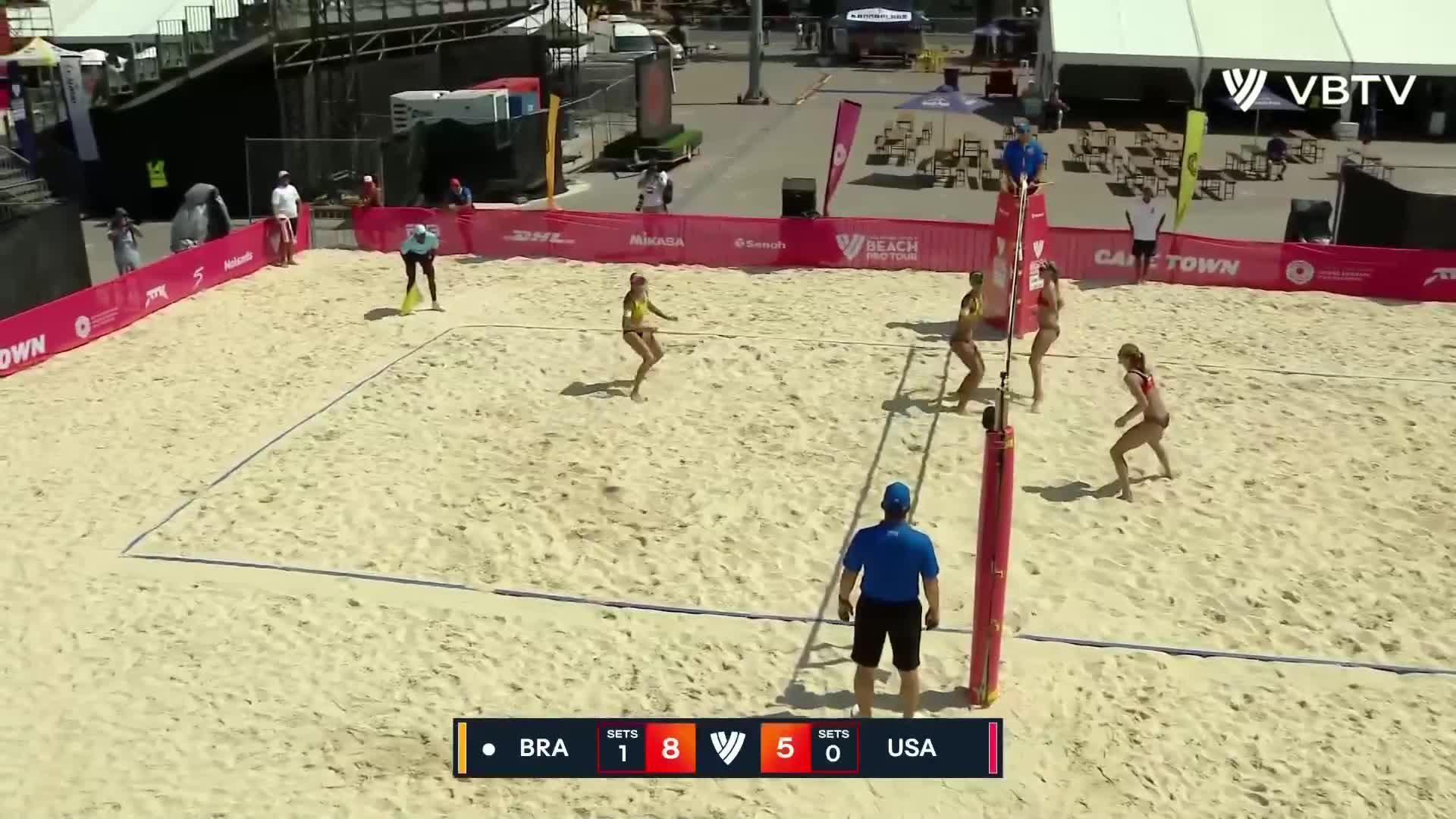 Corinne_Quiggle_Top_Plays_vs._Talita/Thamela_7546076 | volleyballworld.com