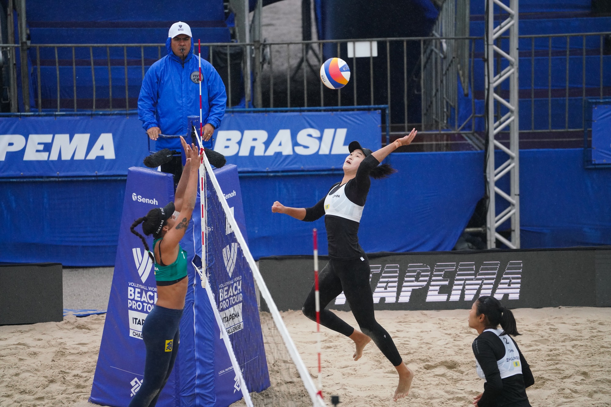 Pool winners lead women's teams to Itapema Round of 16