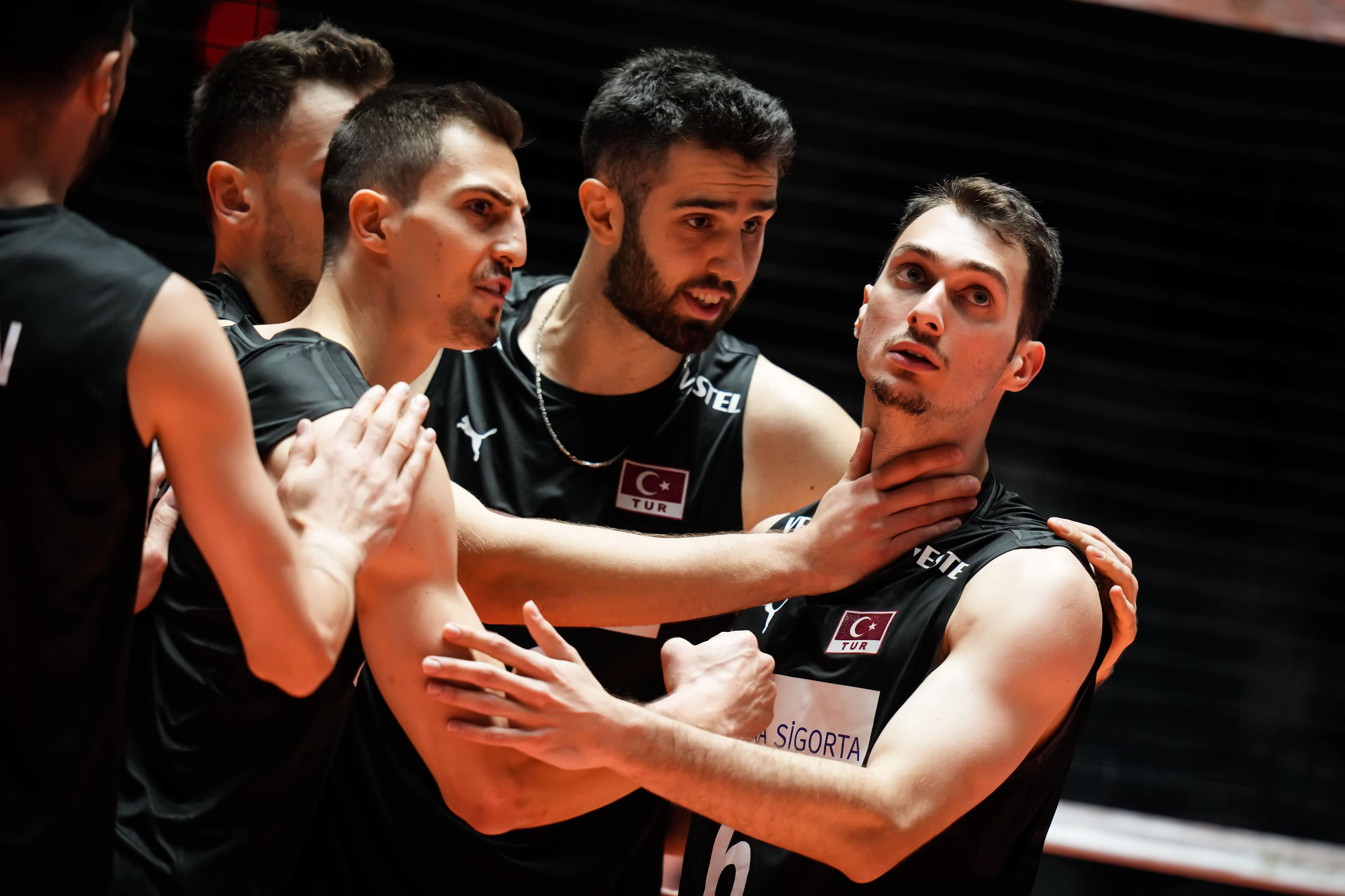 Cedric Enard names 16 for Türkiye’s VNL debut
