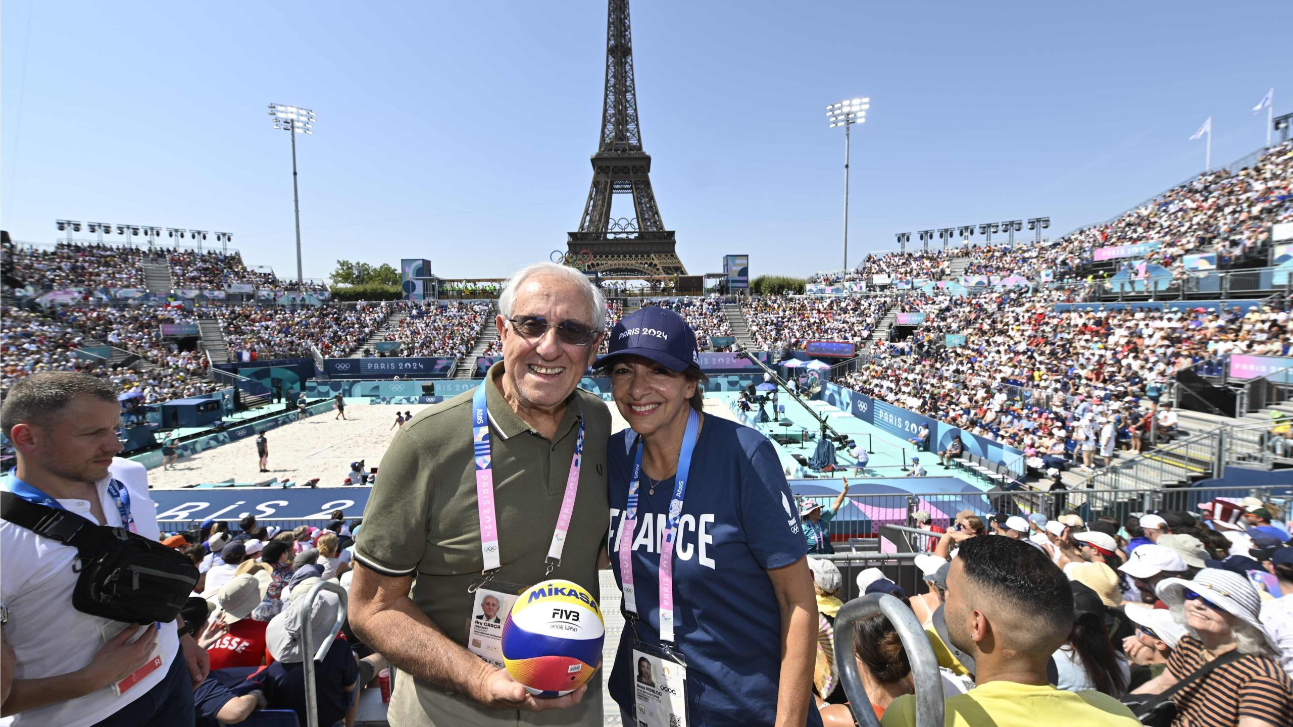 An unforgettable day at the Eiffel Tower Stadium as royalty, Hollywood ...