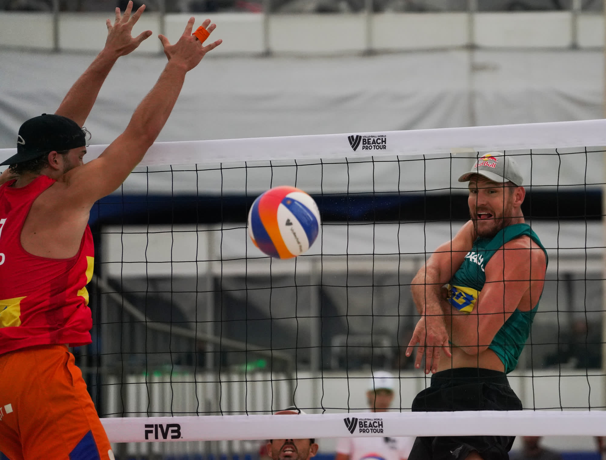 Brazilian legend Alison says goodbye to the sand