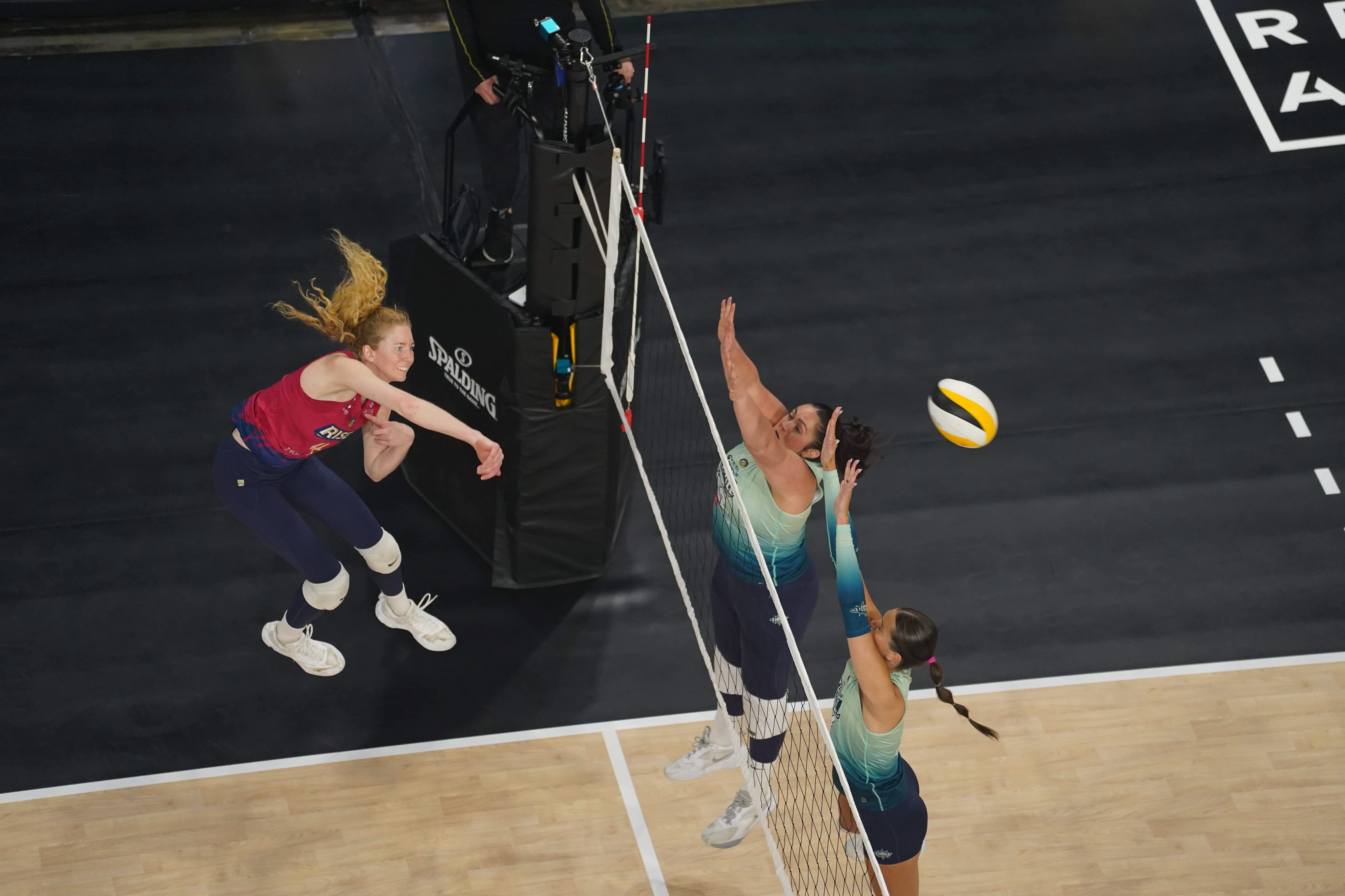 Rise and Thrill meet with an eye on the playoffs