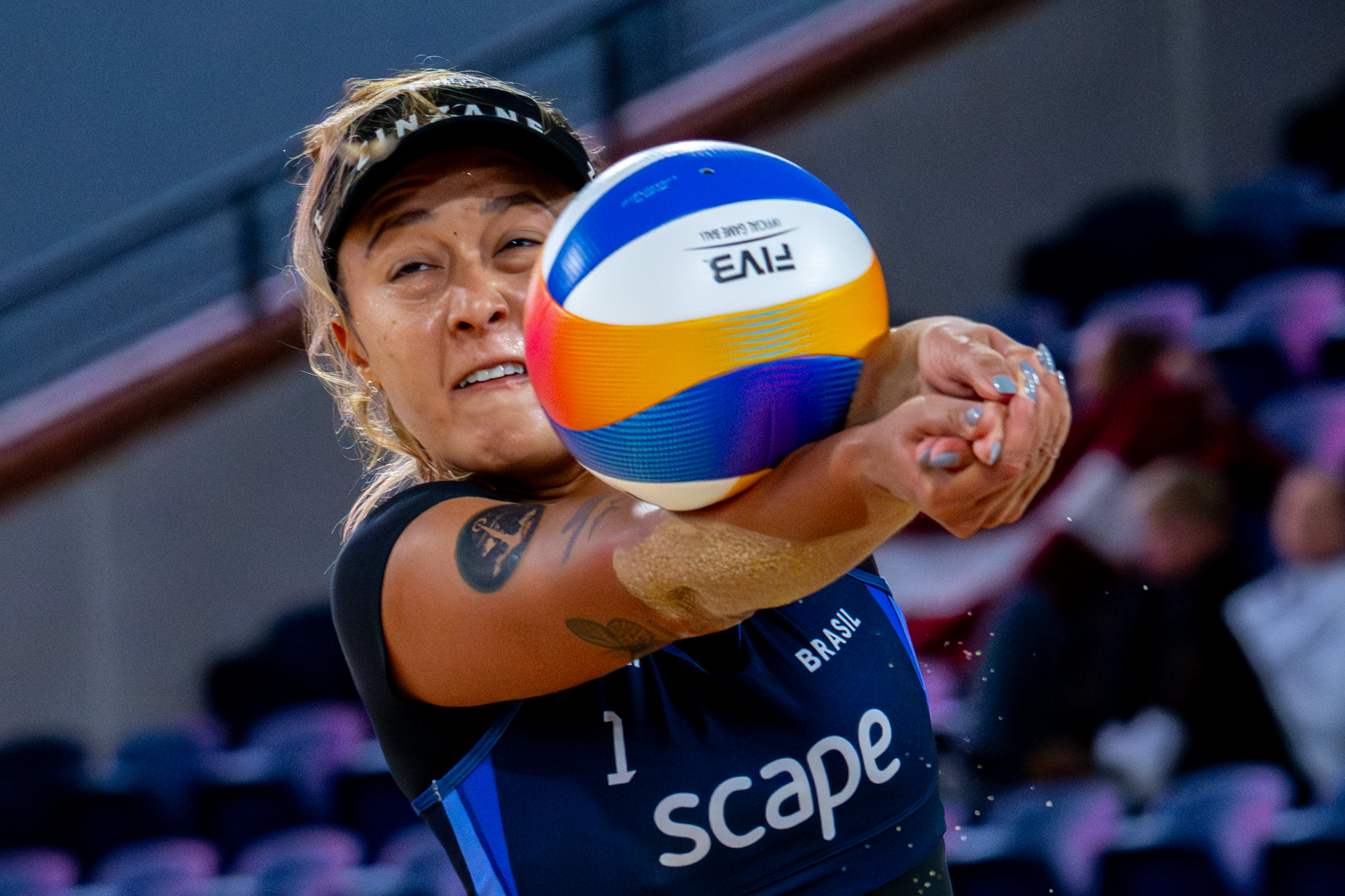 Thâmela/Vic e Carol/Rebecca disputam o bronze no Campeonato Mundial de ...