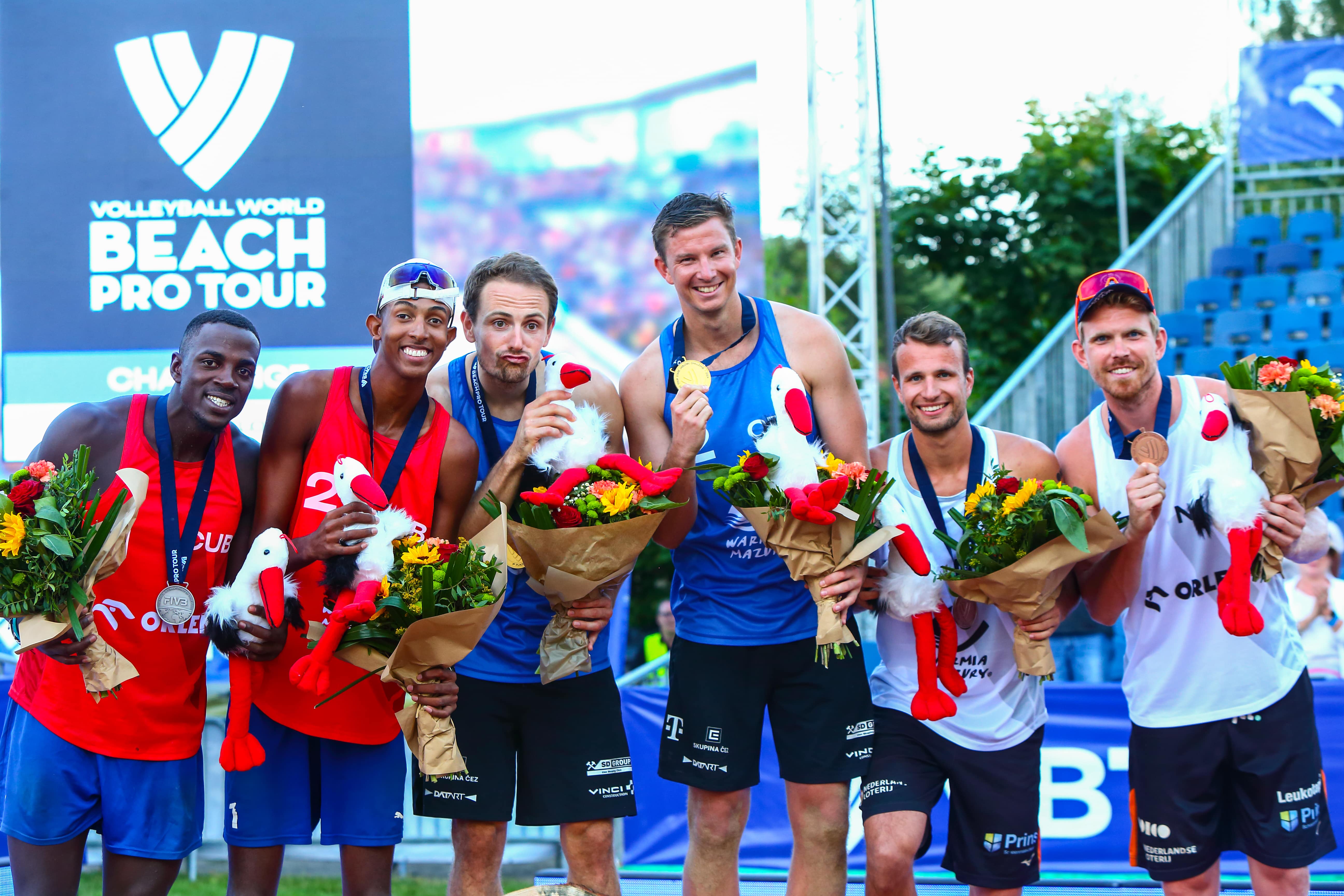 World champs Perusic and Schweiner back to the top of the podium in ...
