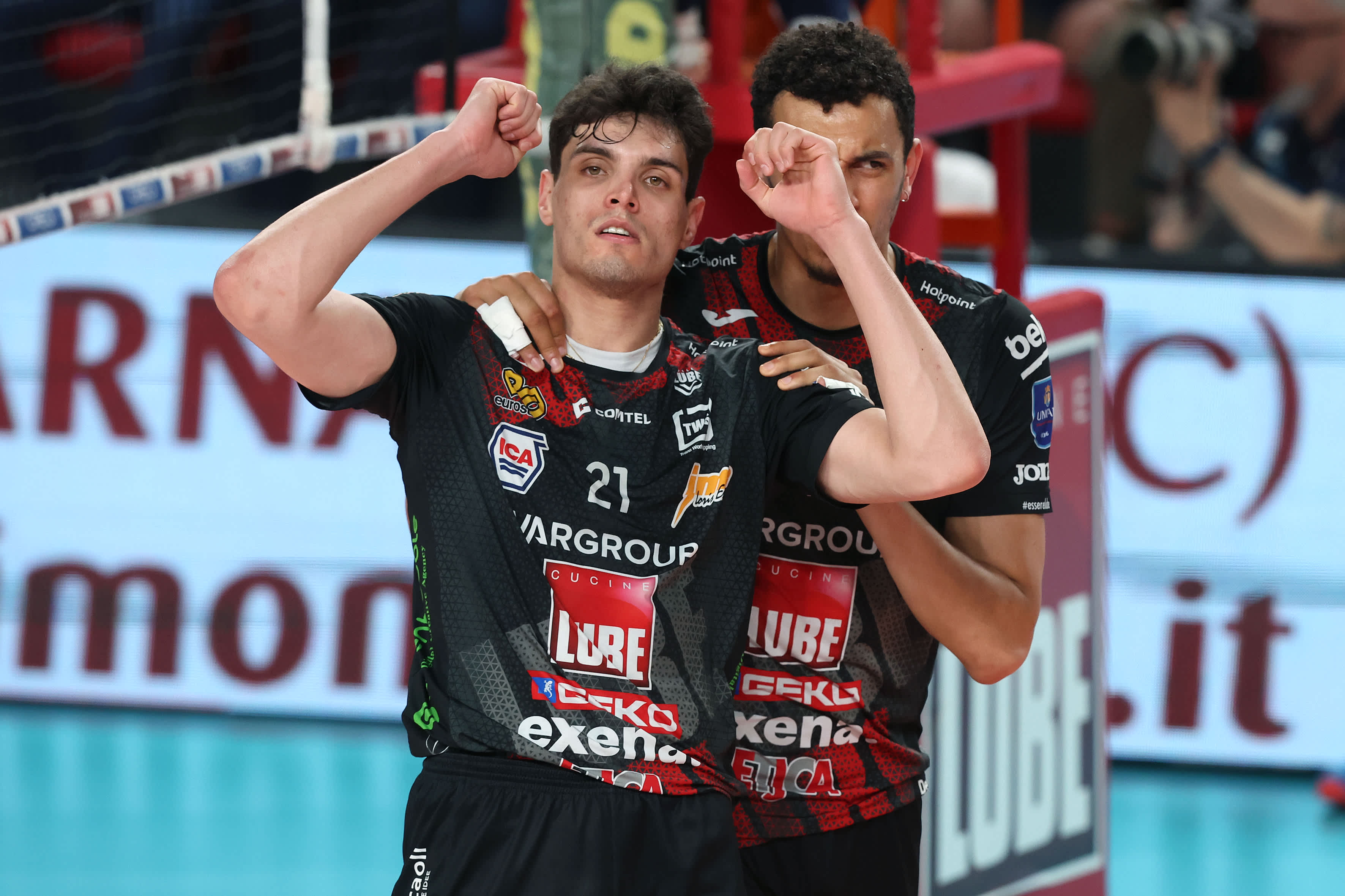 Bottolo fires six aces as Lube shuts out Trentino