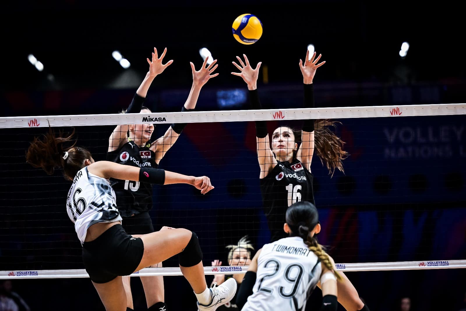 Amazon Türkiye joins as sponsor of 2025 VNL Women’s stop in Istanbul