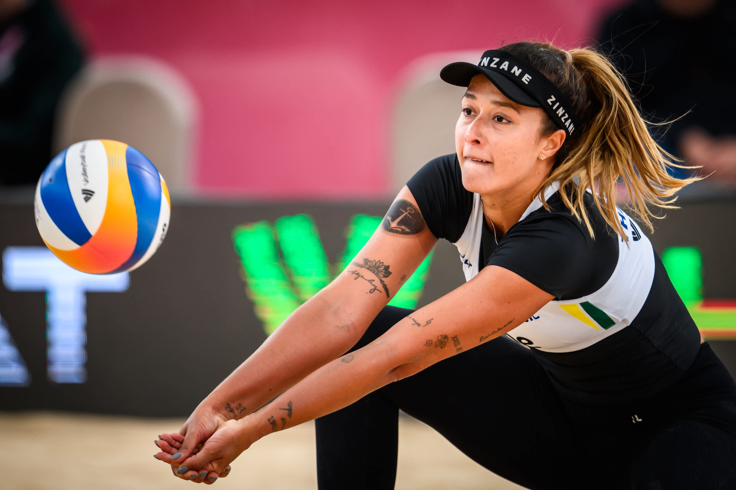 Thâmela and Victoria mount a big comeback to win World Championship pool
